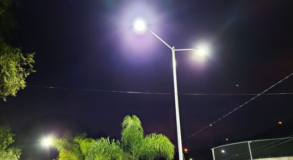 Se instala alumbrado público en Canelas – Gobierno del Estado de Durango